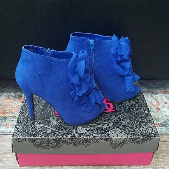 Mix No. 6 | Shoes | Nwt Mixno6 Cobalt Blue Ruffled Peeptoe Bootie 65 ...